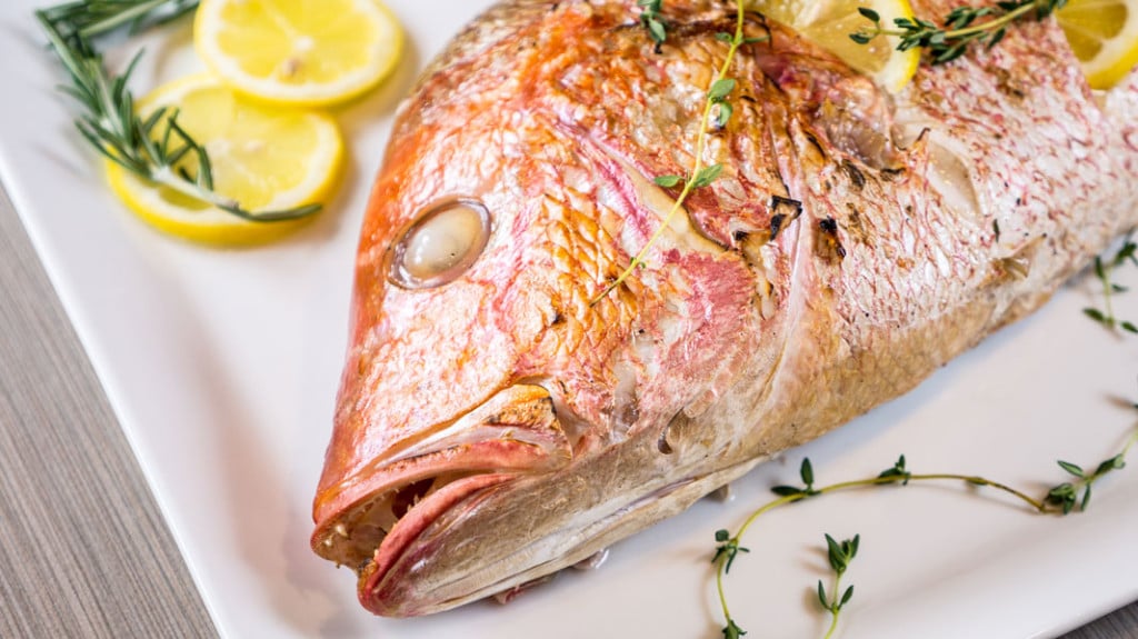 Grilled whole red snapper - I Love Meat